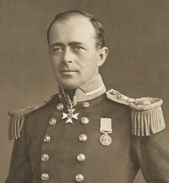 Robert Falcon Scott – in uniform – The Occidental Observer